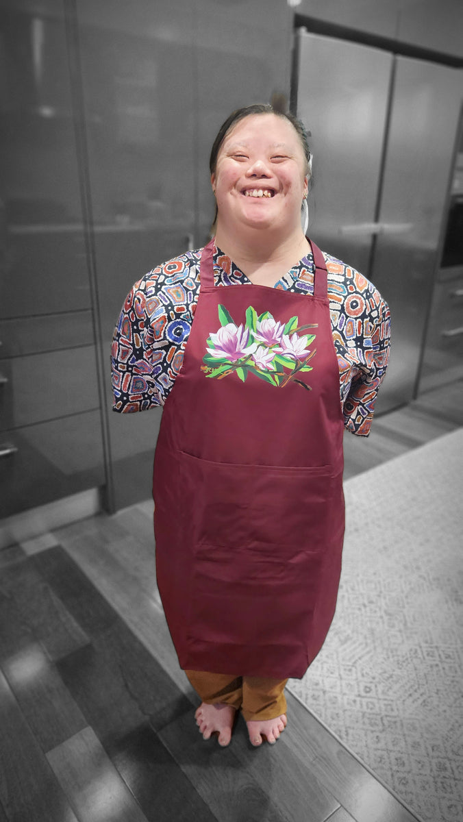 Magnolia apron – Grace's Gallery and Gifts